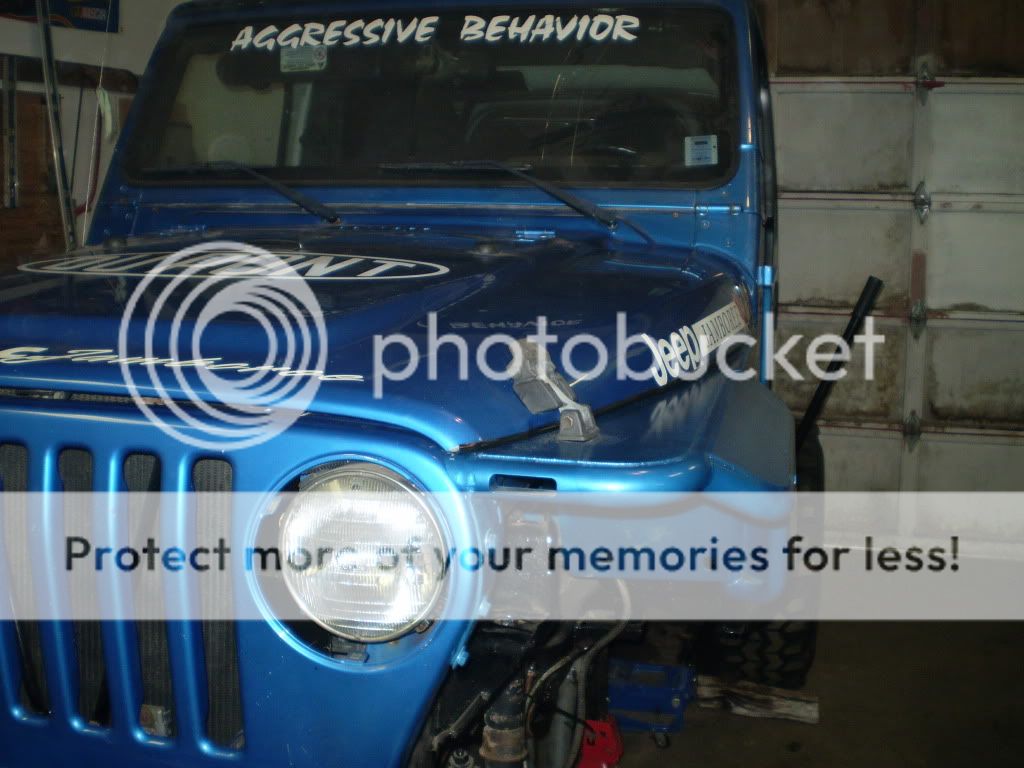 Aggressive Fabrication: Baby Blue TJ on Tons | Pirate 4x4